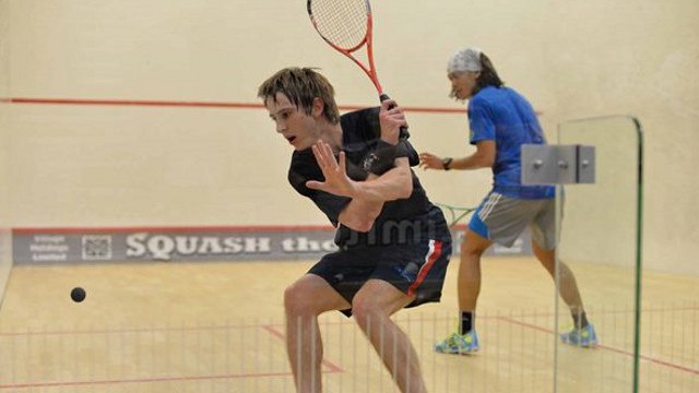 Walker Through In Hong Kong - PSA Squash Tour