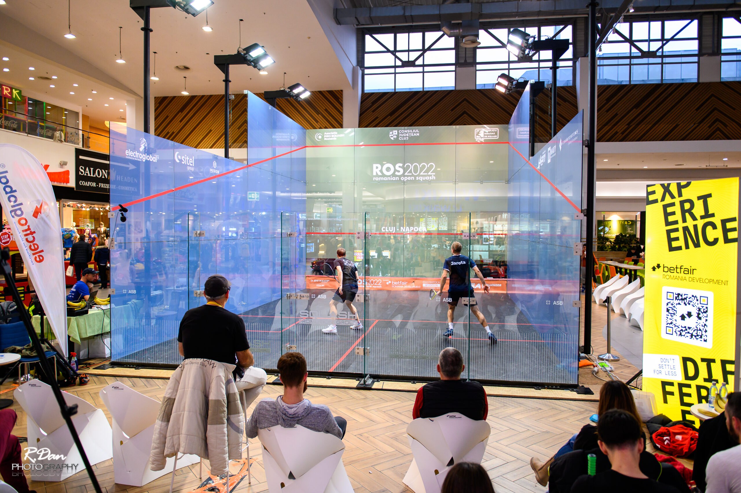 Romanian Open RD1: Prott Secures Upset Win - PSA Squash Tour